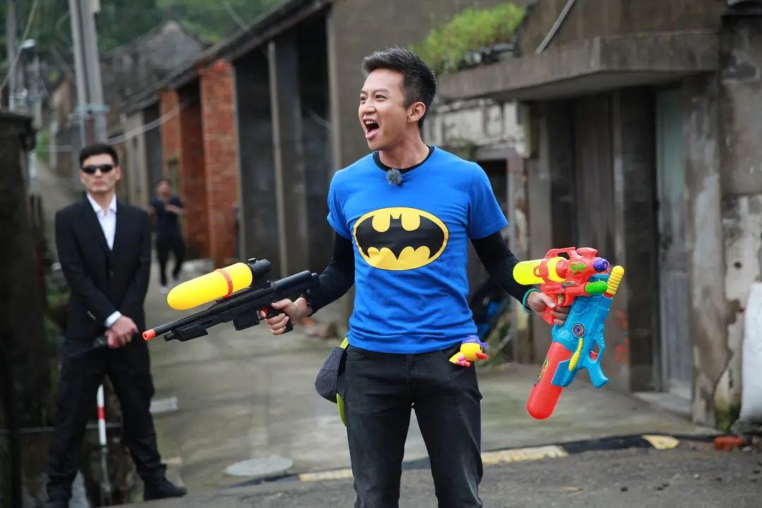 The official announcement of the original poster of the new "Running ...