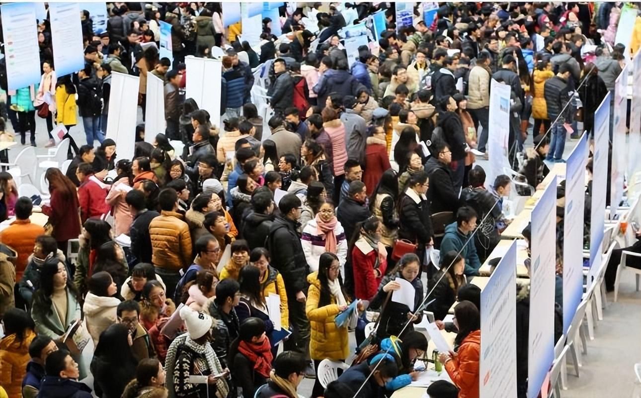 Incredible! 50 million people without jobs, a population collapse is ...