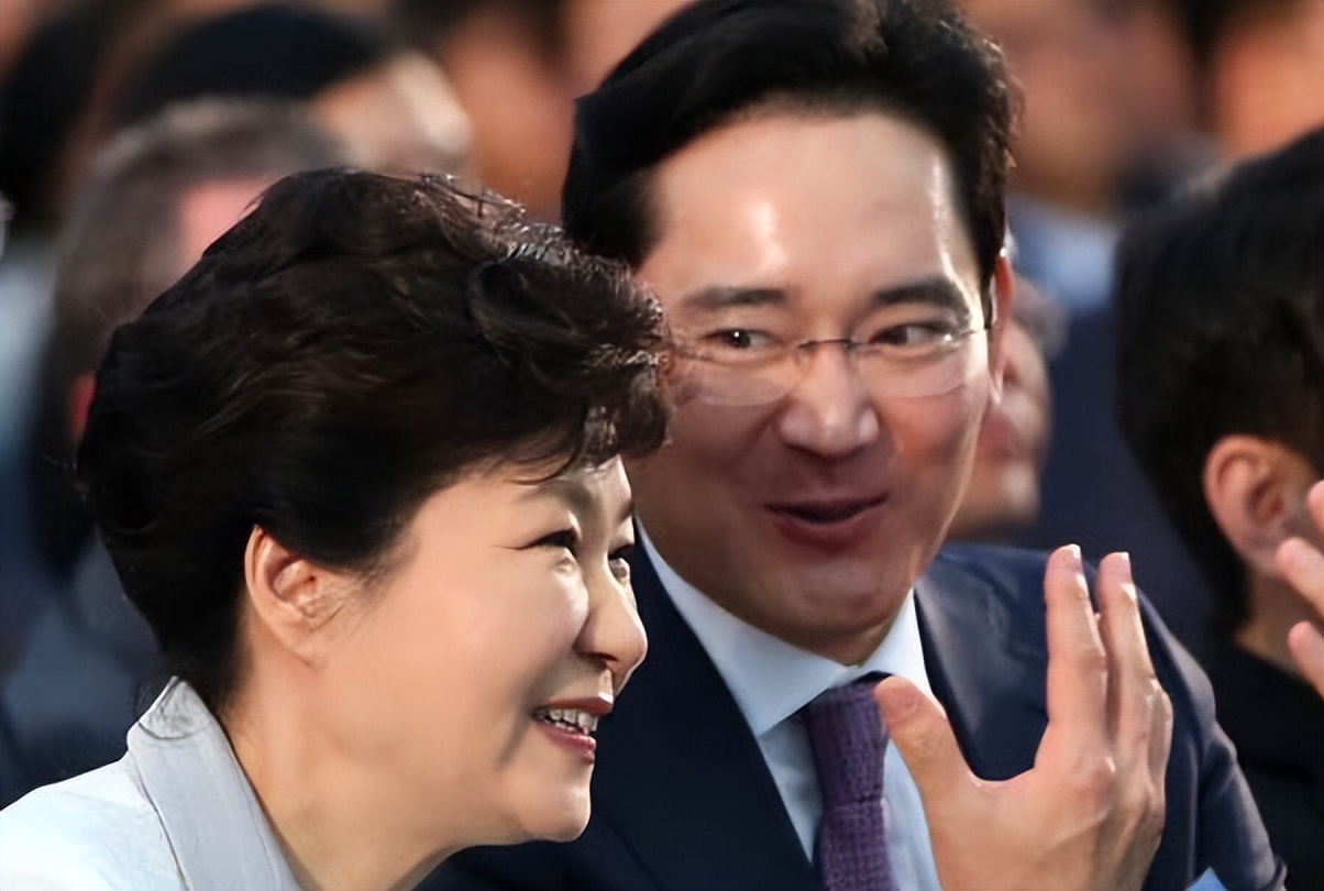 Korean Chaebols @Samsung Family - iNEWS