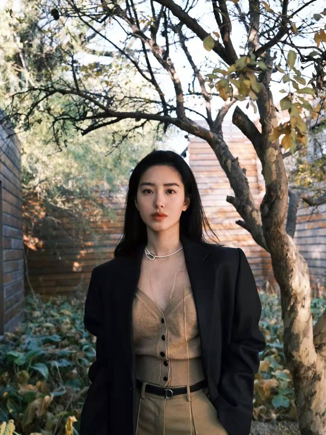 "Yang Caiyu" is worthy of being the wife of a wealthy businessman. She ...