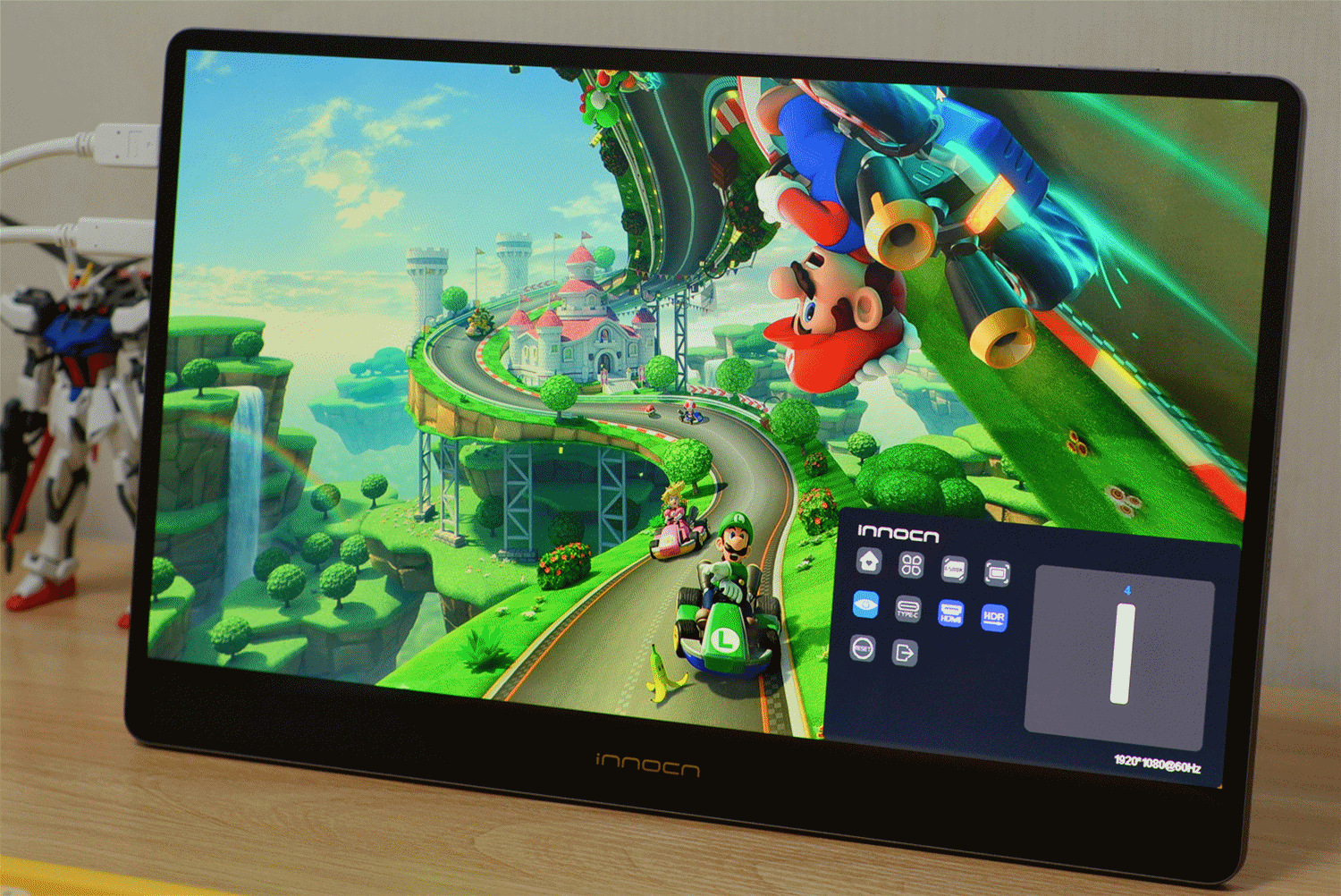 INNOCN 15A1F portable screen review: 15.6 inches, OLED screen, weighs only 720 grams - iNEWS