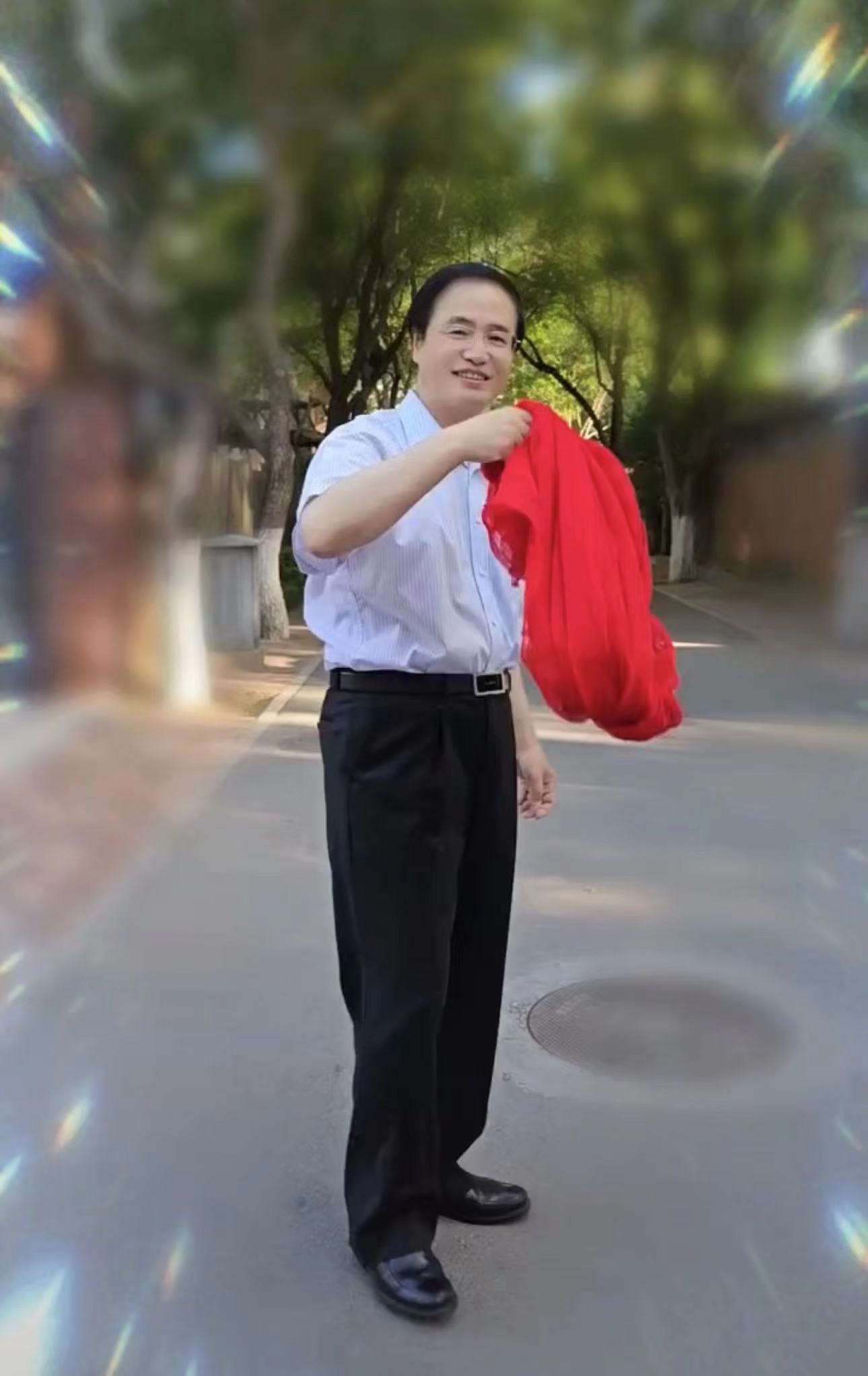 Yu Wenhua and her husband Han Xiu love each other! The man is fat and ...