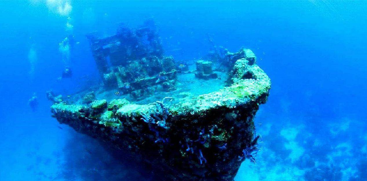 It took 30 years to spend 3 billion to salvage the sunken ship and it ...