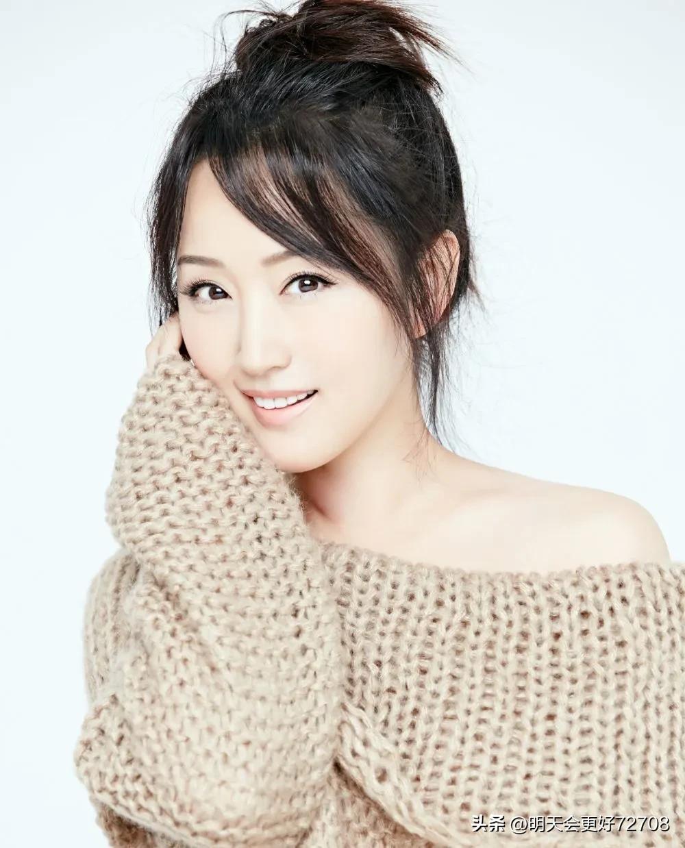 Sexy and charming Yang Yuying - iMedia