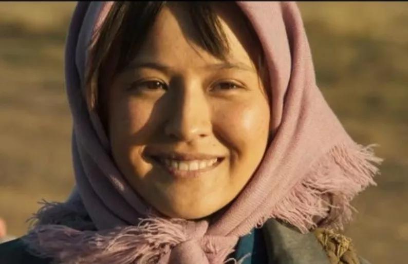 "Mountain and Sea Love": Re Yizha won the Feitian Award for her role as ...