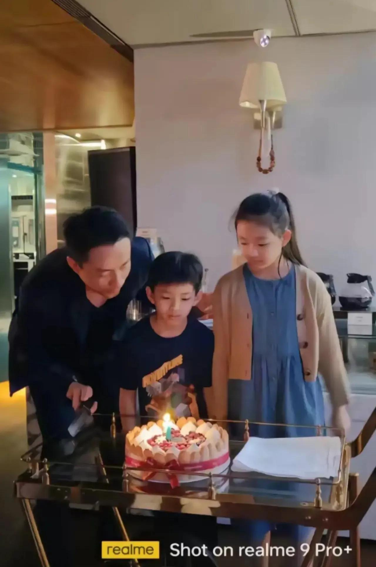 It was exposed that the education of Big S failed, Wang Xiyue's recent photos lack innocence and ...