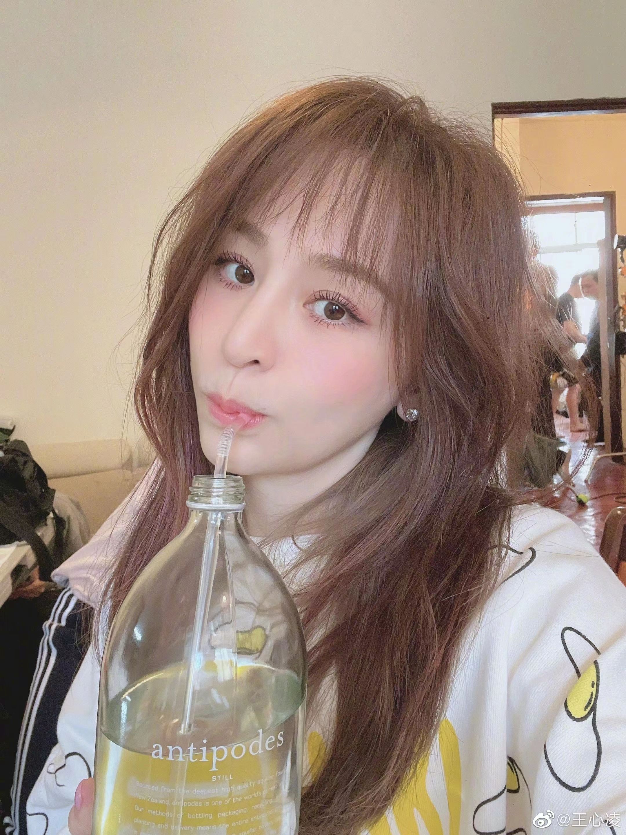 The sweet girl who has been "pasted" for a long time has been dormant ...