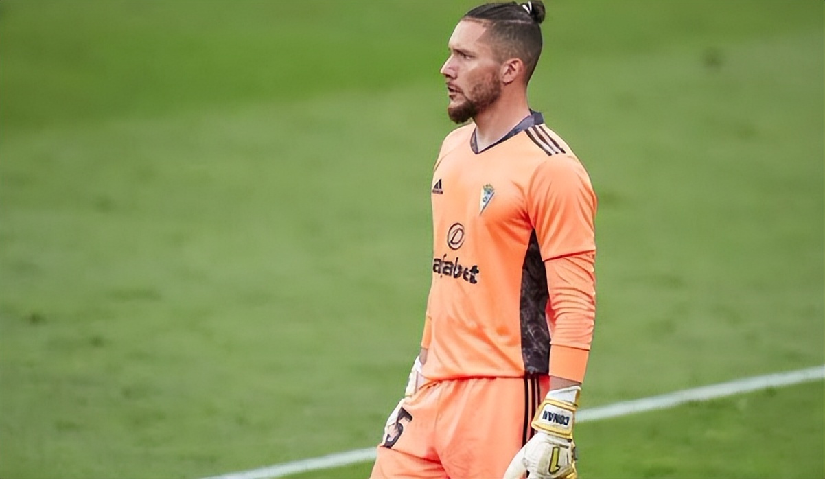 110 saves, No. 1 in La Liga! Argentina finds another top goalkeeper ...