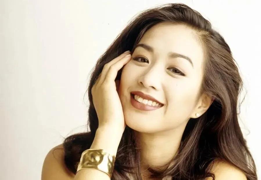 Can't believe it, the sexy mermaid princess Zhou Liti is 52 years old ...