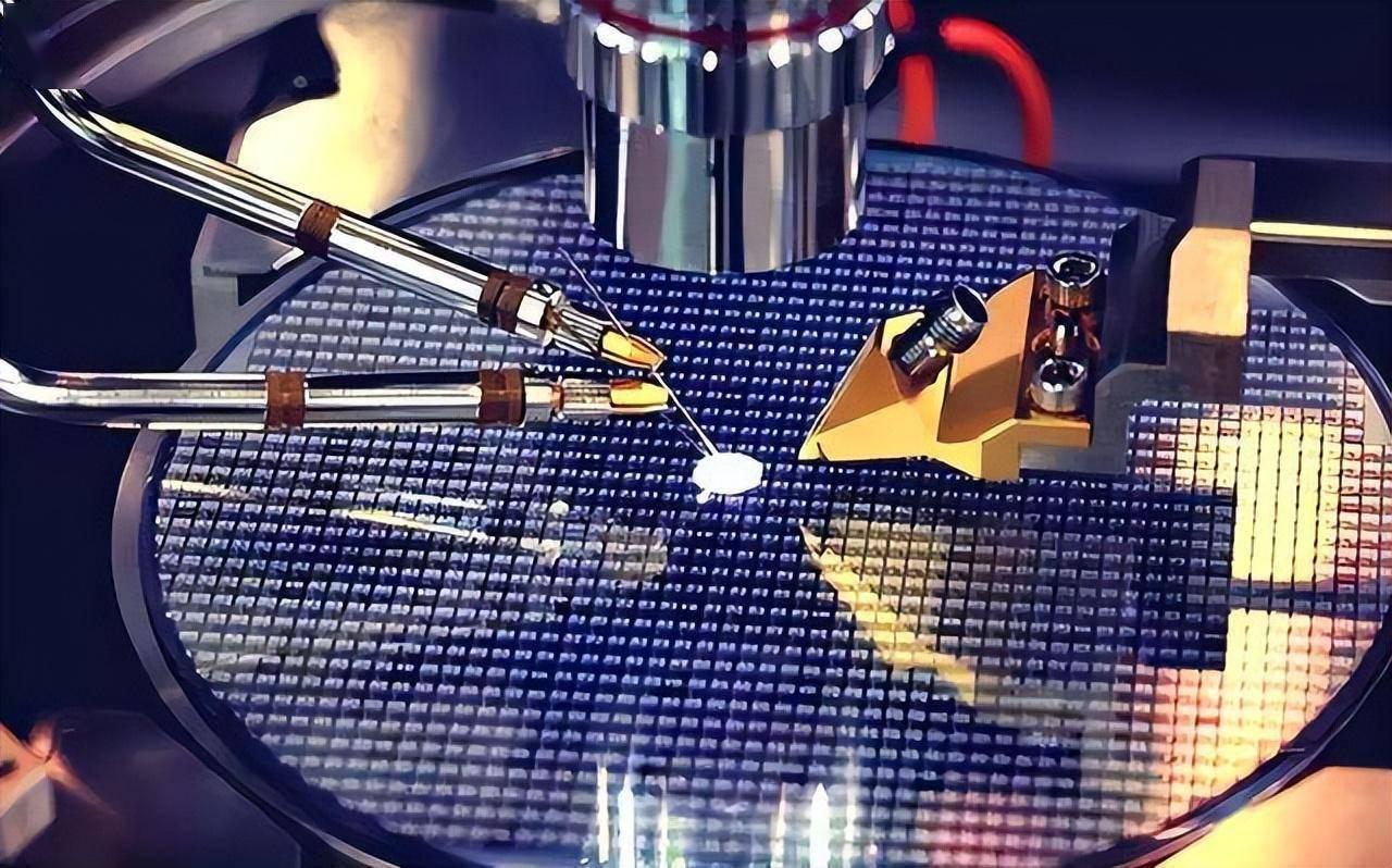 6 lithography machines have arrived in the mainland, 7nm chips are on the agenda, US media: ASML ...