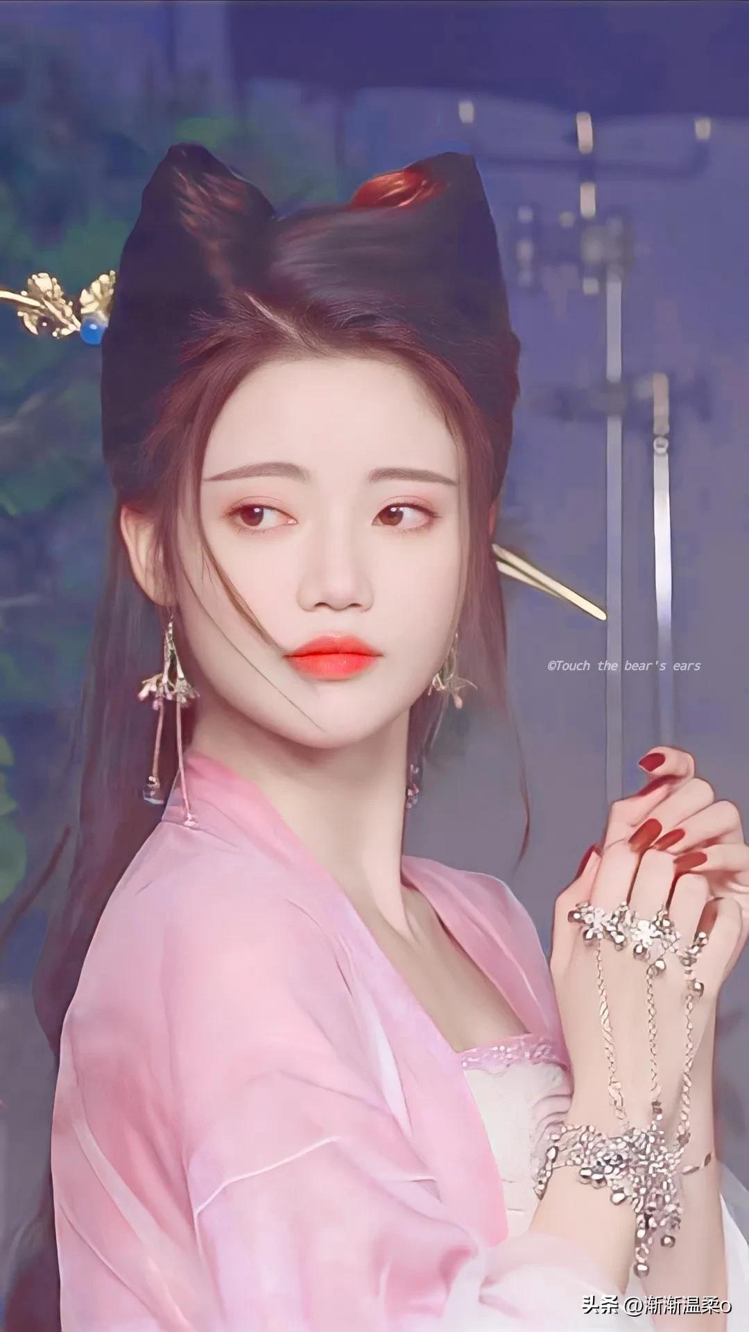 Till The End Of The Moon: Pianran, what a beautiful little fox - iMedia