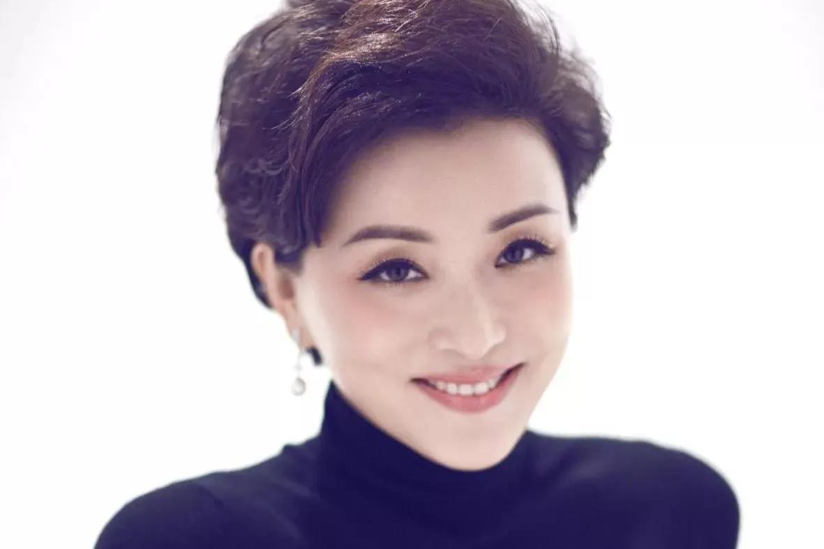 Yang Lan bluntly said that she was young and ignorant, so she abandoned ...