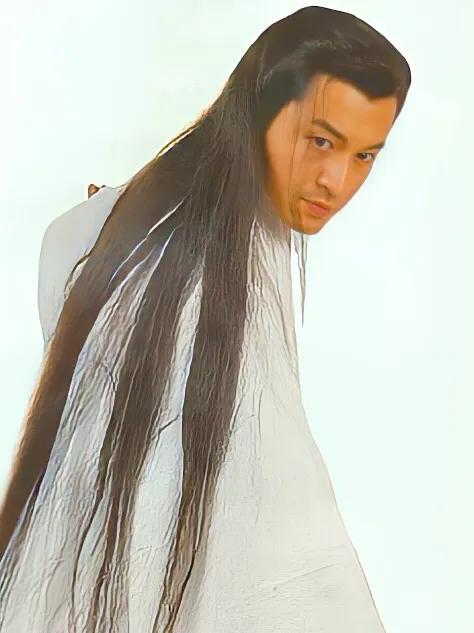 How many versions are there of "Lv Dongbin Playing Peony"? - iNEWS