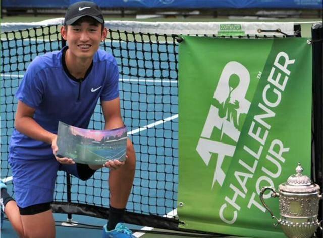 Fight to Fame!Chinese tennis star made history 3-0 and became the first ...