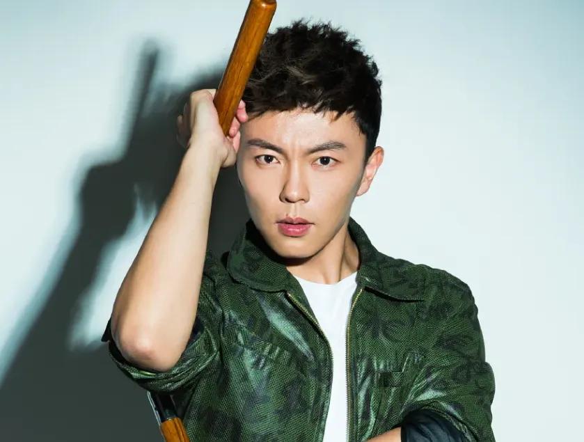 Actor Xie Miao: Child star made his debut, stopped going to school when he was popular, and ...