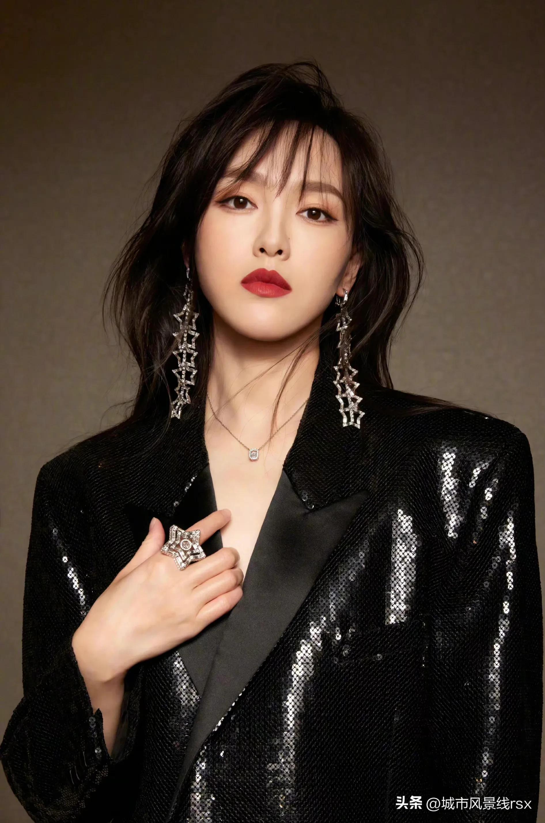 Tang Yan's makeup is exquisite, playful and lovely, very beautiful - iMedia