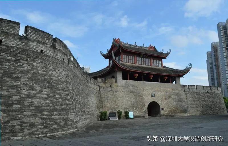 Tang poems translated today: The original work of the four prefectures ...