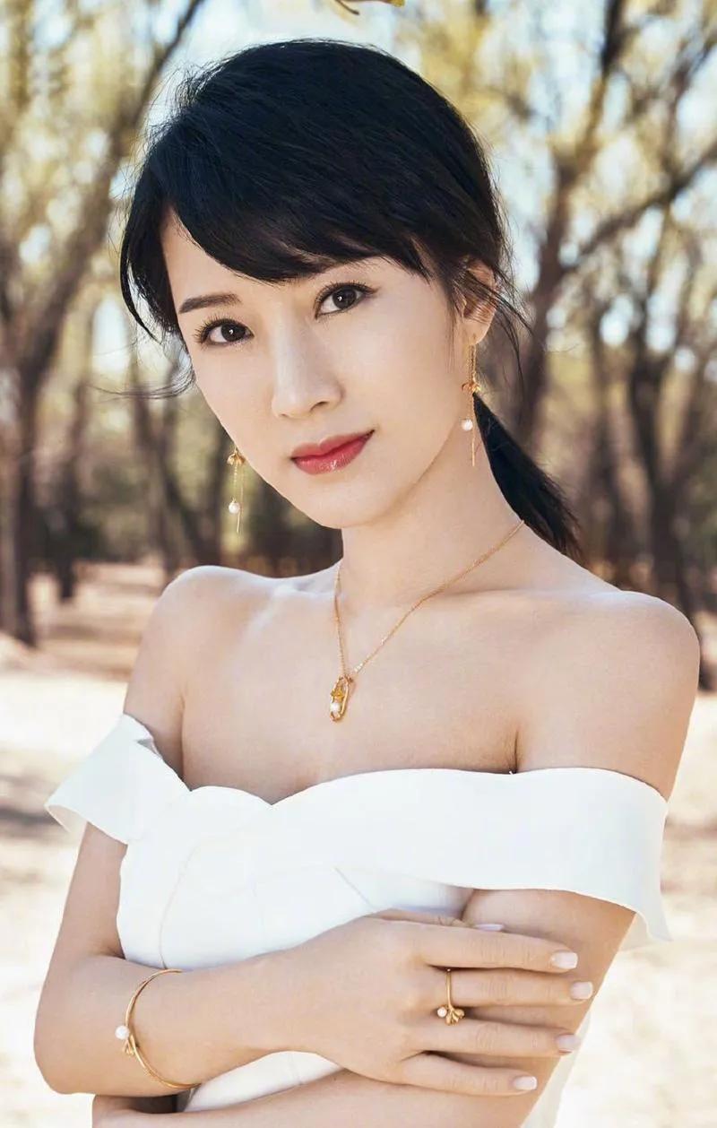 Actress Li Nian, mature charm - iMedia