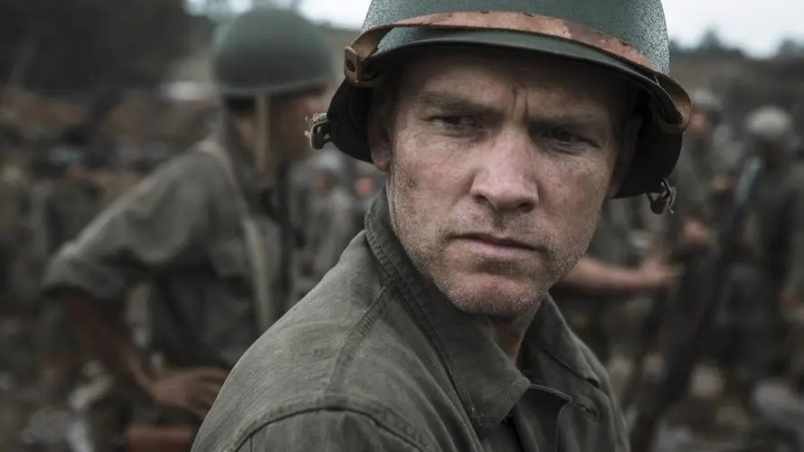 The movie "Blood Battle Hacksaw Ridge", the conflict between war and ...