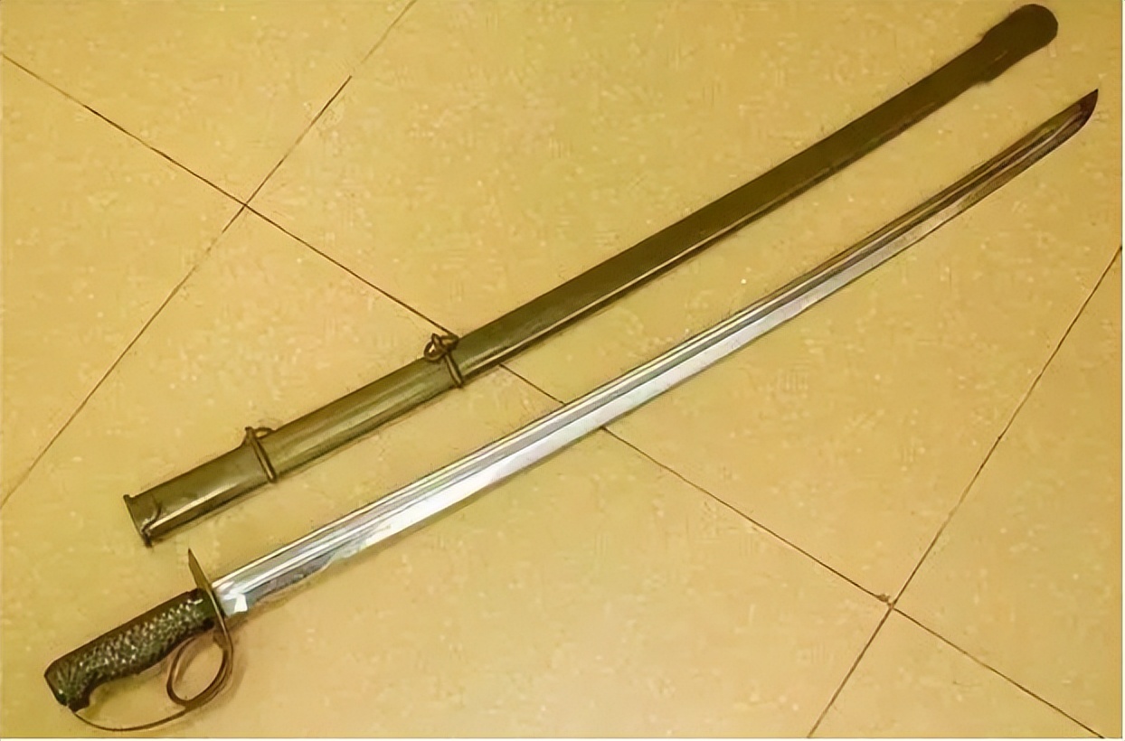 Type 65 cavalry knife - the only standard saber installed by the ...