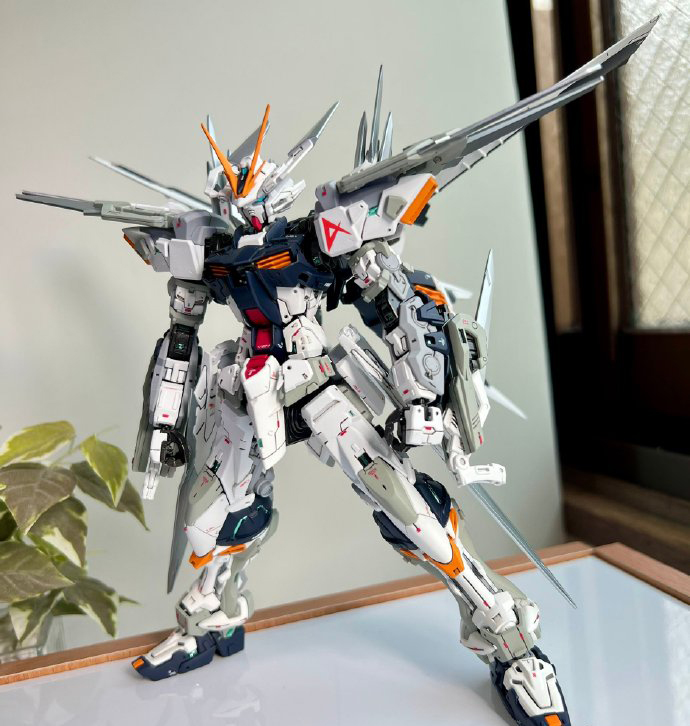 Cow Gundam color matching, heresy Gundam model - iMedia