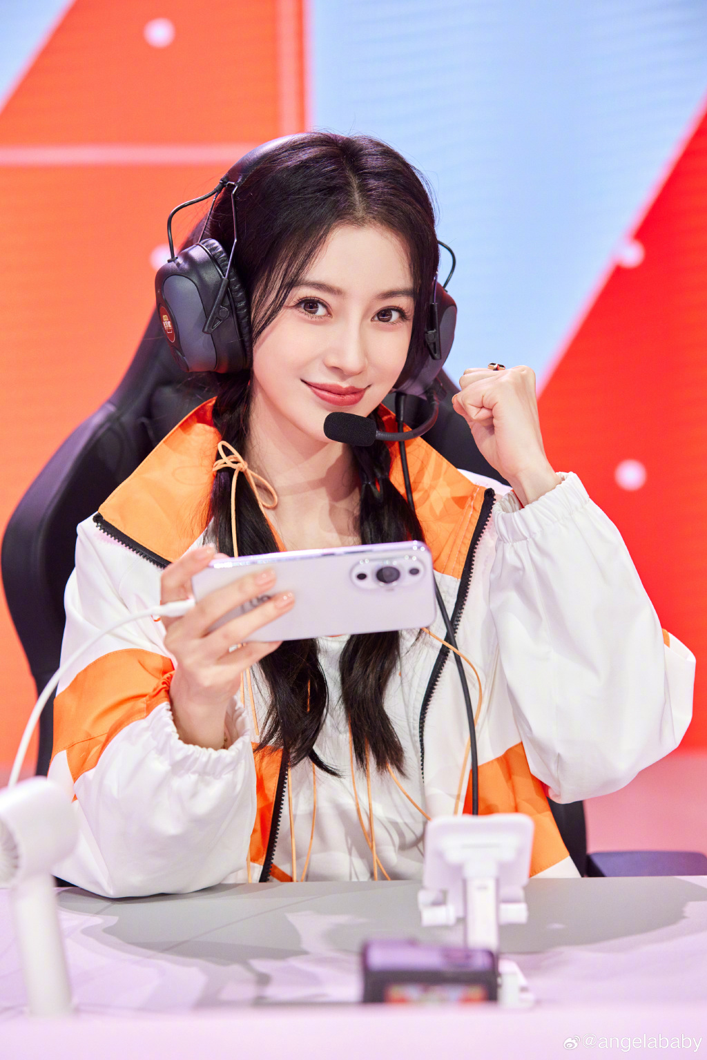 Angelababy's half-braided braid style stunned everyone. When will the e ...