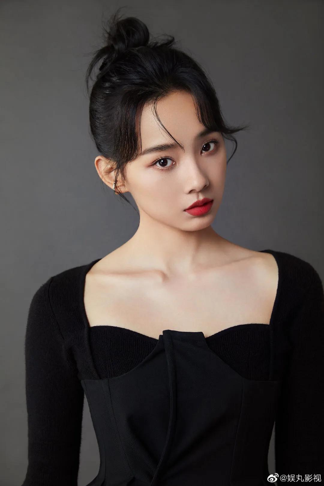 Lu Zhaohua, a blockbuster with a sense of fashion atmosphere - iNEWS