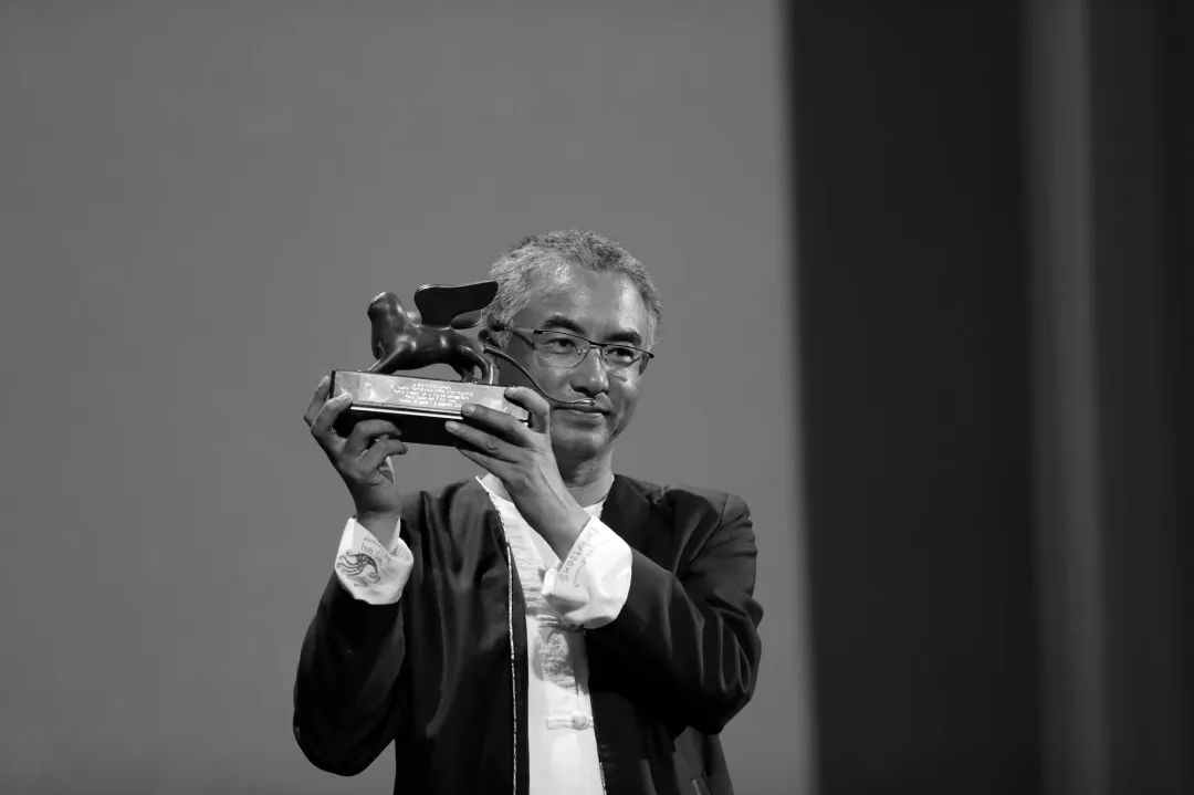 The well-known director died of illness at the age of 53! Netizen: It's ...