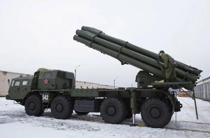 One of the strongest rocket launchers on the surface BM-30 (tornado ...