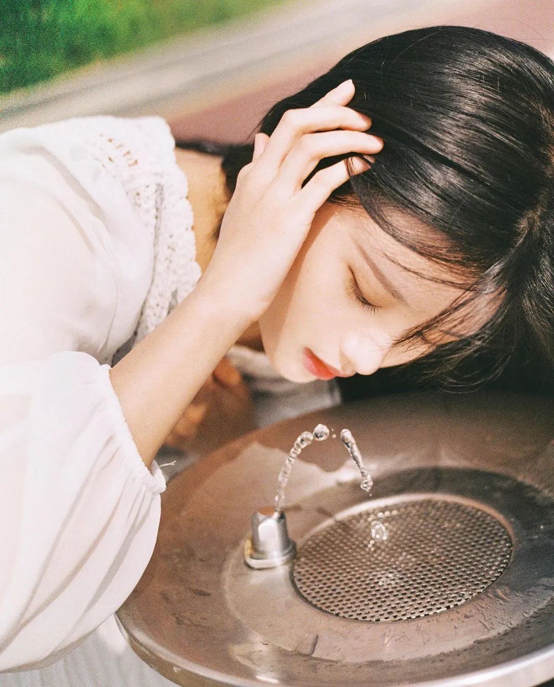 If you want to take good-looking portraits, learn about the universal ...