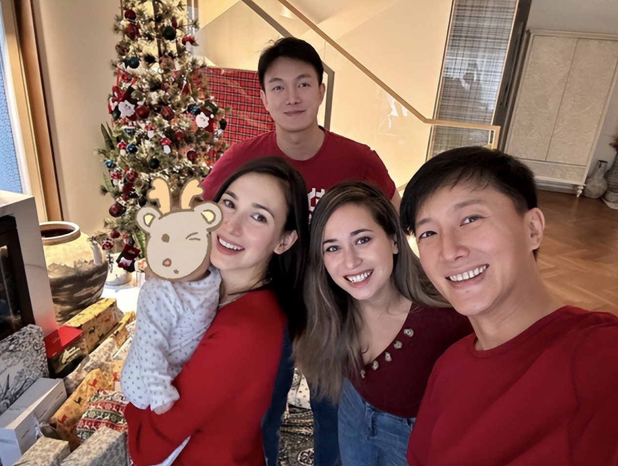 Lu Jingshan's family reunited at Christmas, her daughter inherited Han ...