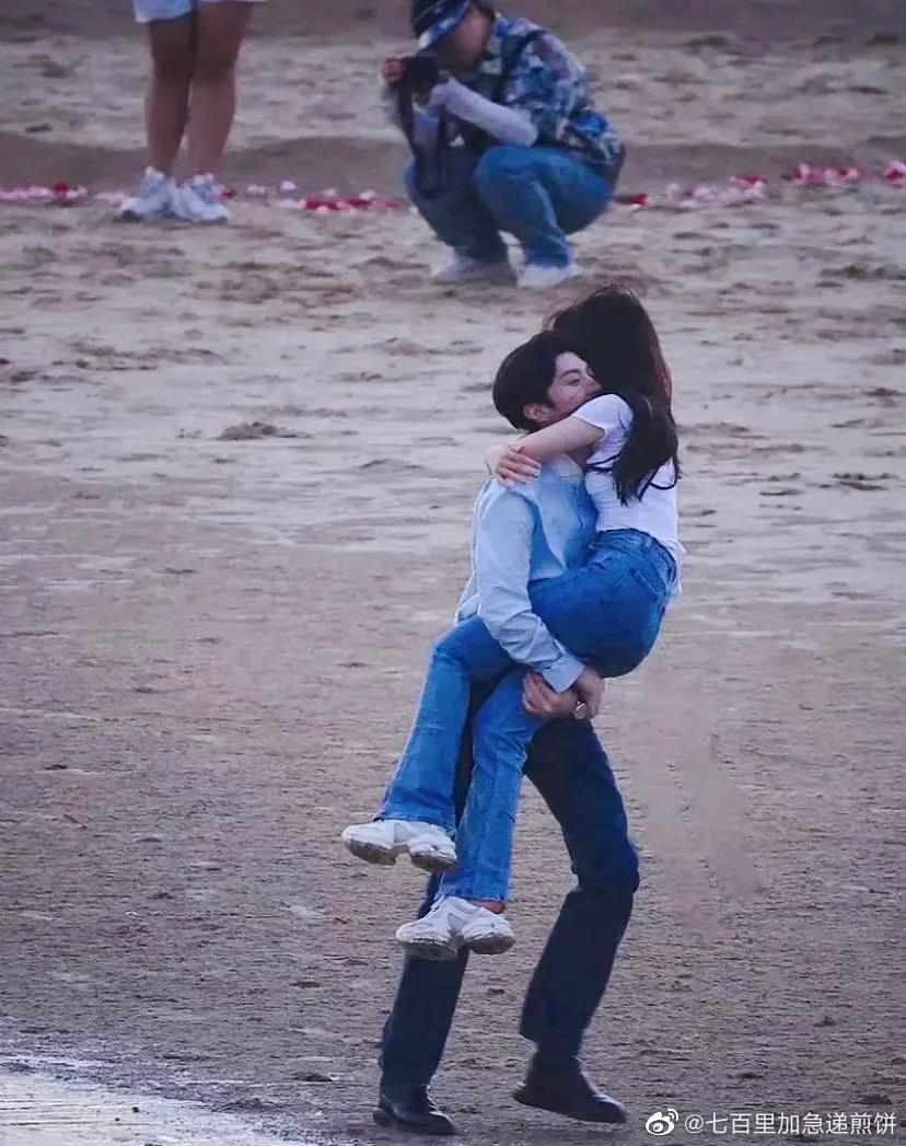 Zhao Lusi and Chen Zheyuan's "Can't Hide Secretly" What do you think of ...