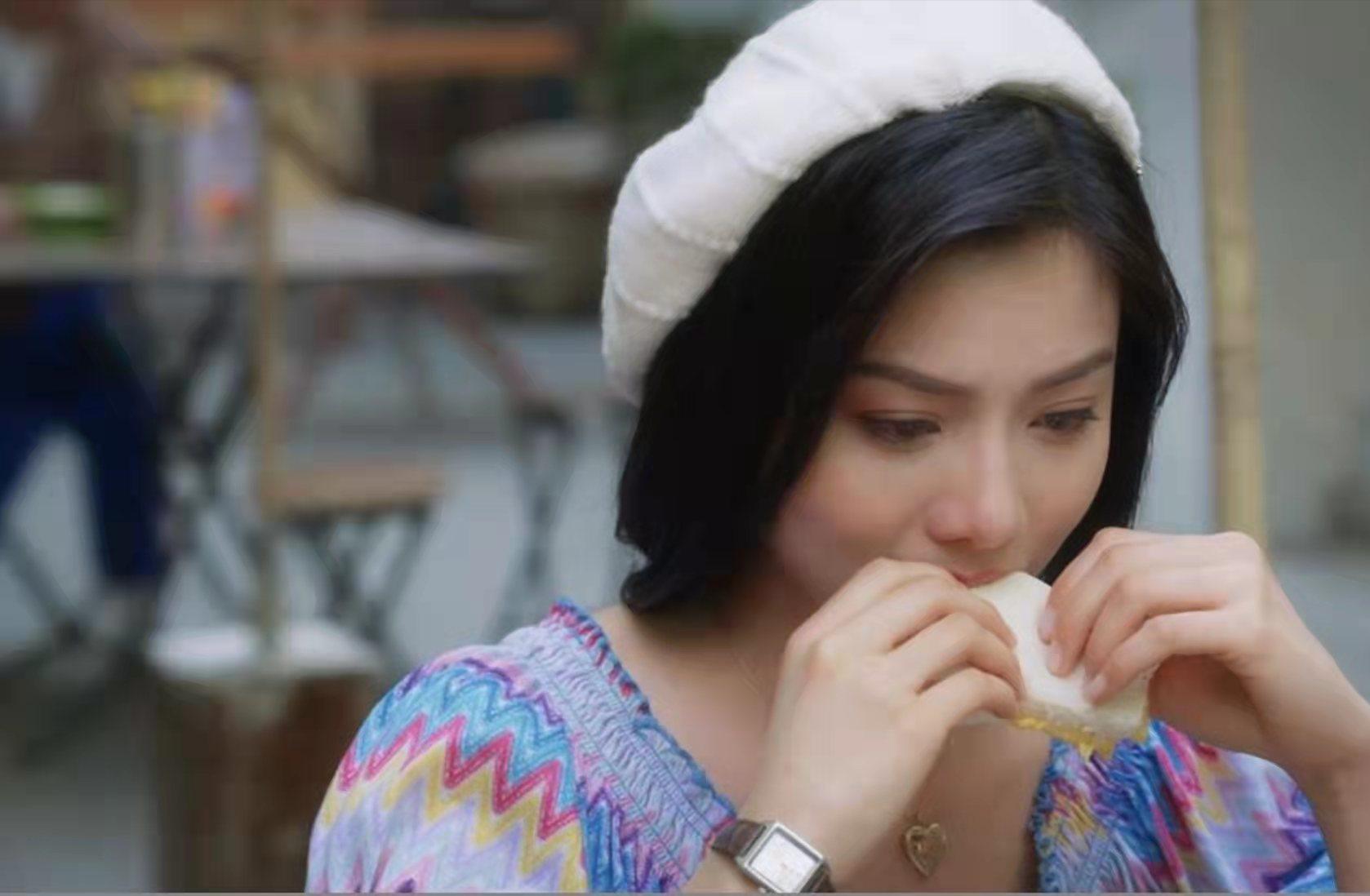 sweet!TVB hit drama staged three pink bridges, "Strawberry Kiss" made netizens shout: want to ...