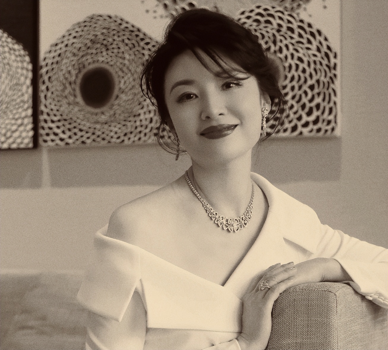 Zhou Tao: In the fashion circle for the first time, 11 big-name actresses including Hui Yinghong ...