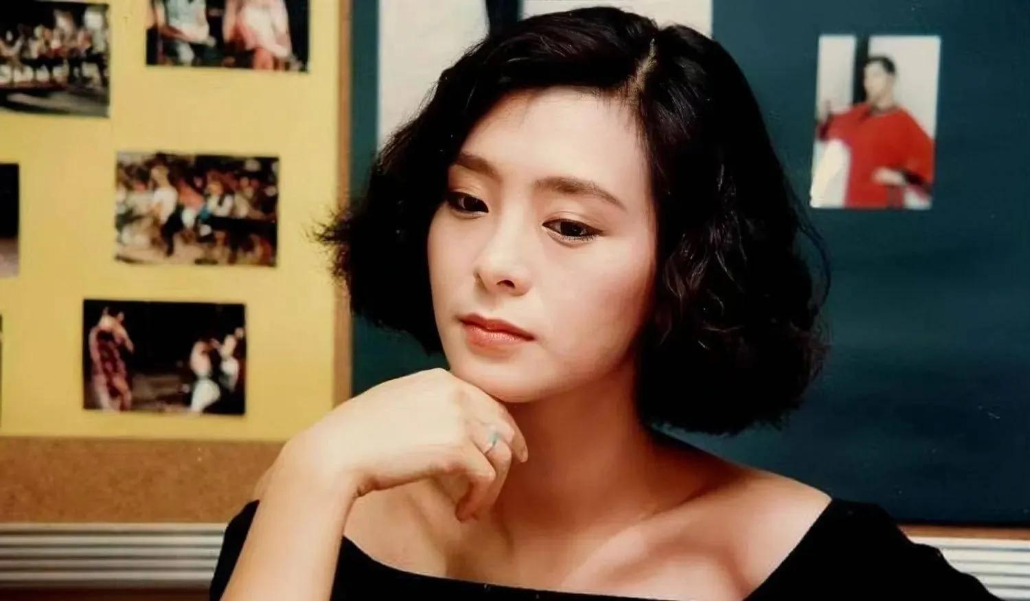 From "Tang Dynasty bold and unrestrained girl" to housewife, fashion goddess Xia Wenxi. - iNEWS