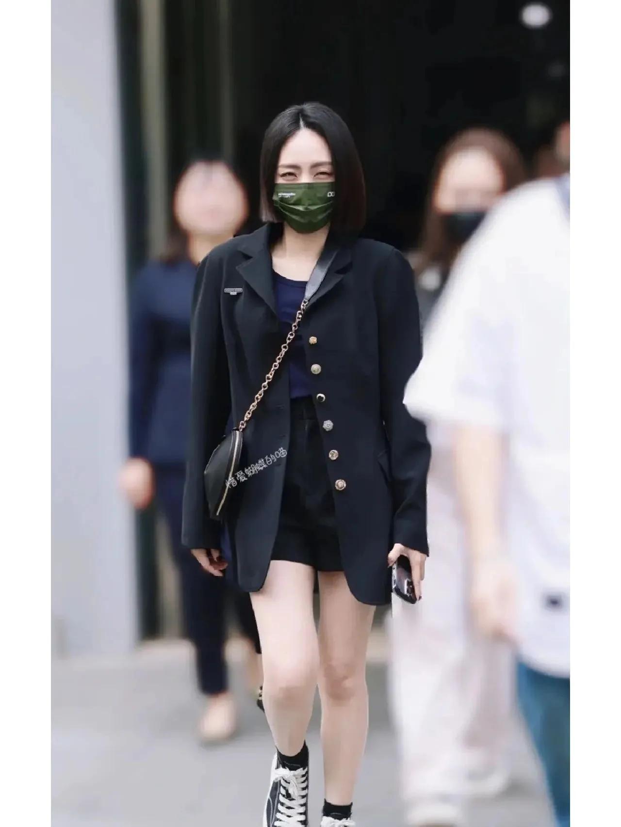 Riding the Wind and Waves 4 is here! look forward to! There are Xie Na, Zhang Jiani, Wu Qian and ...