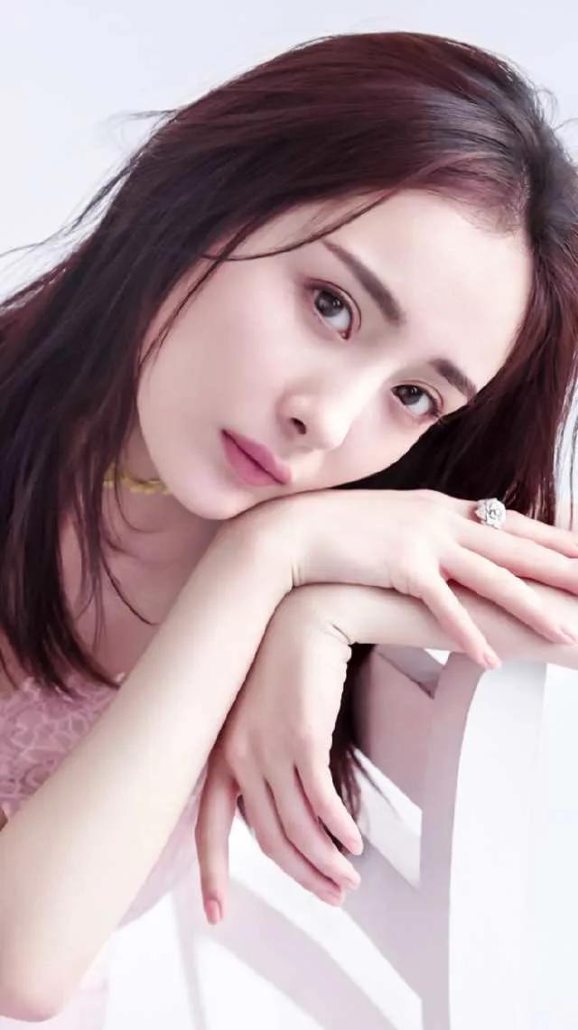 Yang Mi - iNEWS