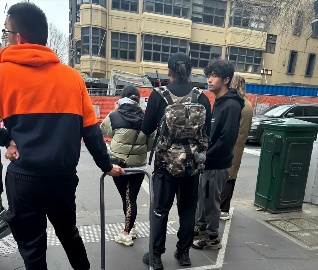 Nicholas Tse's eldest son was criticized for his poor manners? Neck ...