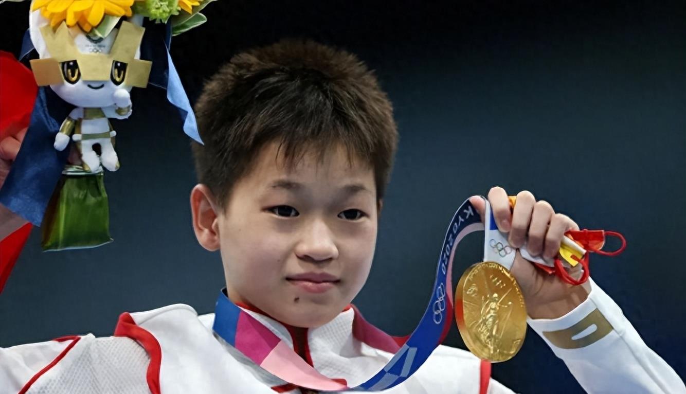 Hong Chan was criticized as "ignorant" and CCTV's famous mouthpiece ...