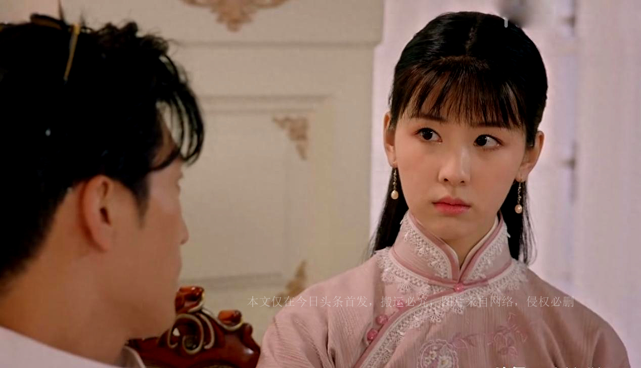 She is obviously beautiful, but she doesn't want to follow the 5 ...