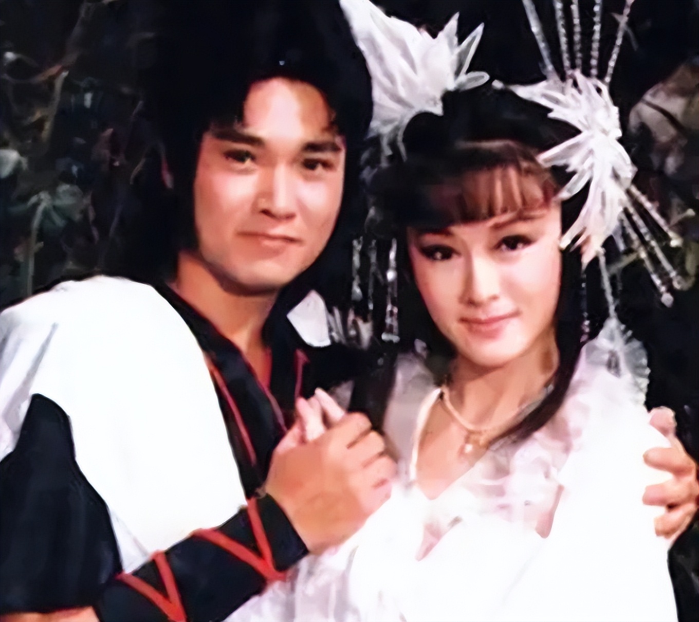 Meng Fei's family had a big meal to celebrate the New Year, the big ...