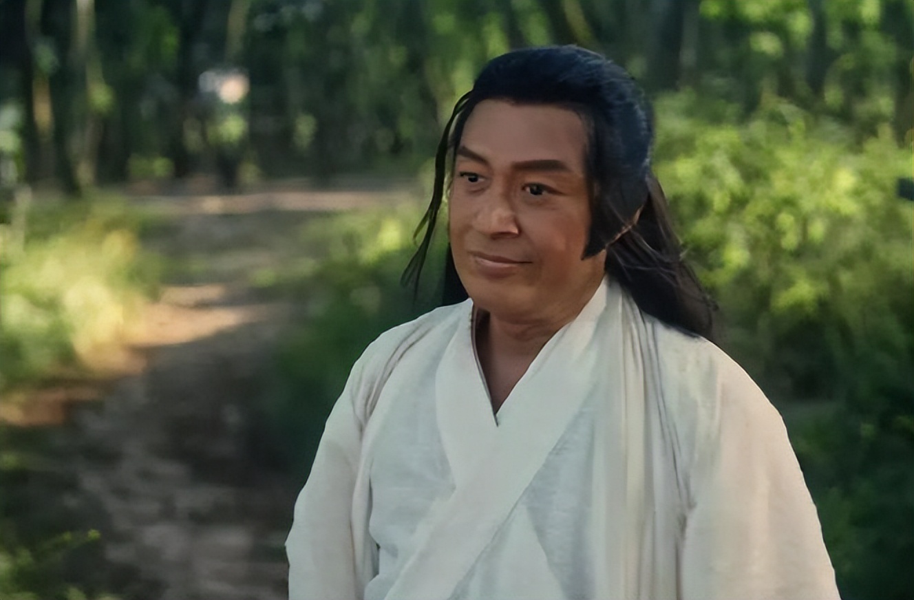 Ma Jingtao reprises his role as Lu Dongbing. He is 22 years older than ...