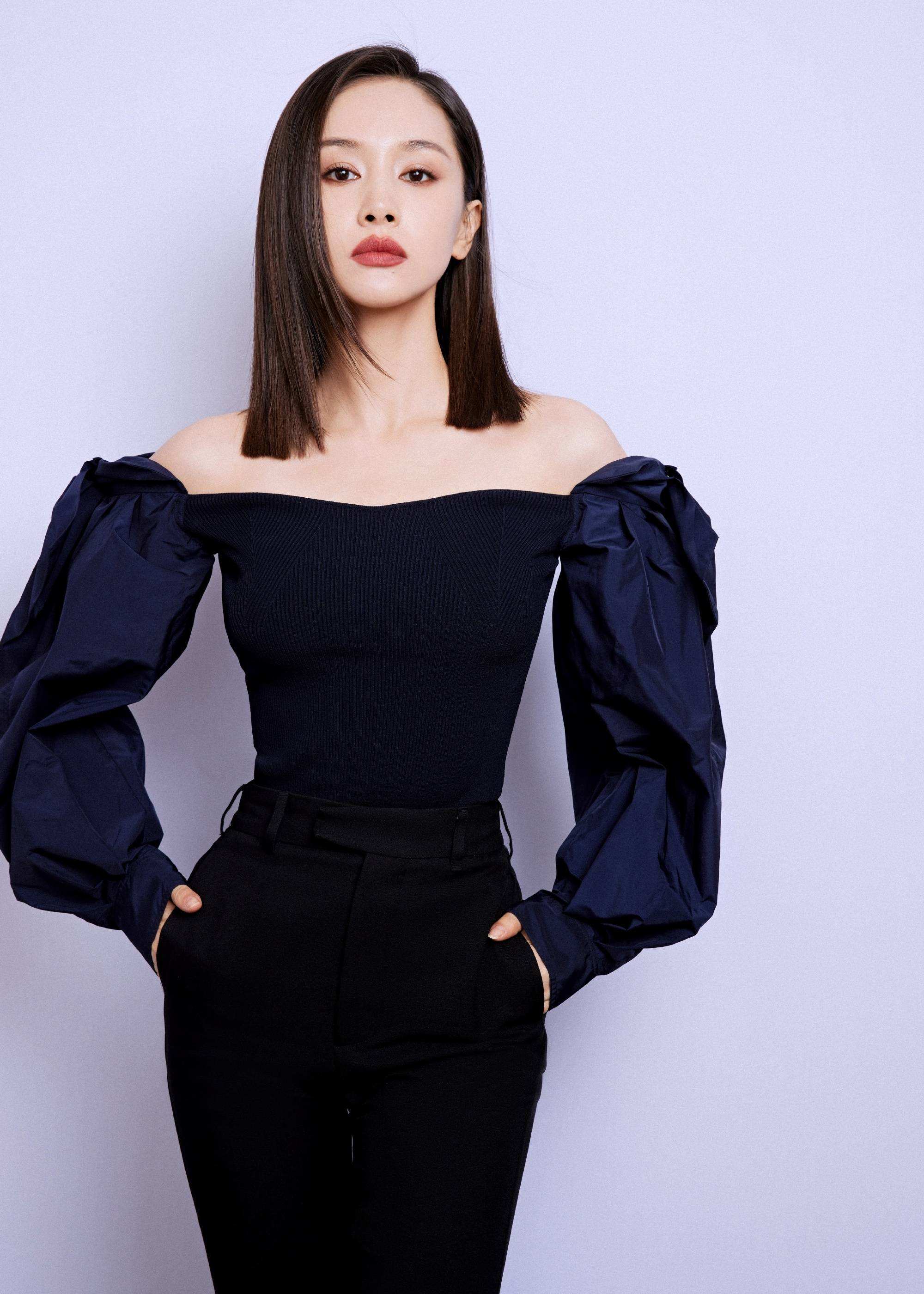 There are "tall face" actresses, I only take these 5, the actual one is ...