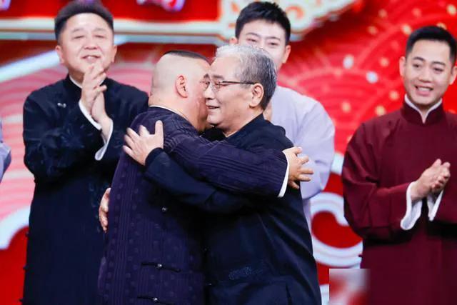 Old cross talk artists Tian Lihe, Ma Zhiming, Shi Fukuan and Liu Wei gathered in Tianjin to help ...