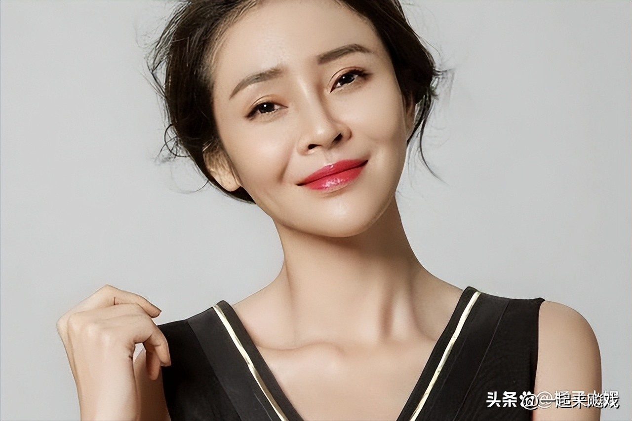 Yu Mingjia, Yu Mingjia: The curvy curves show a proud figure - iMedia