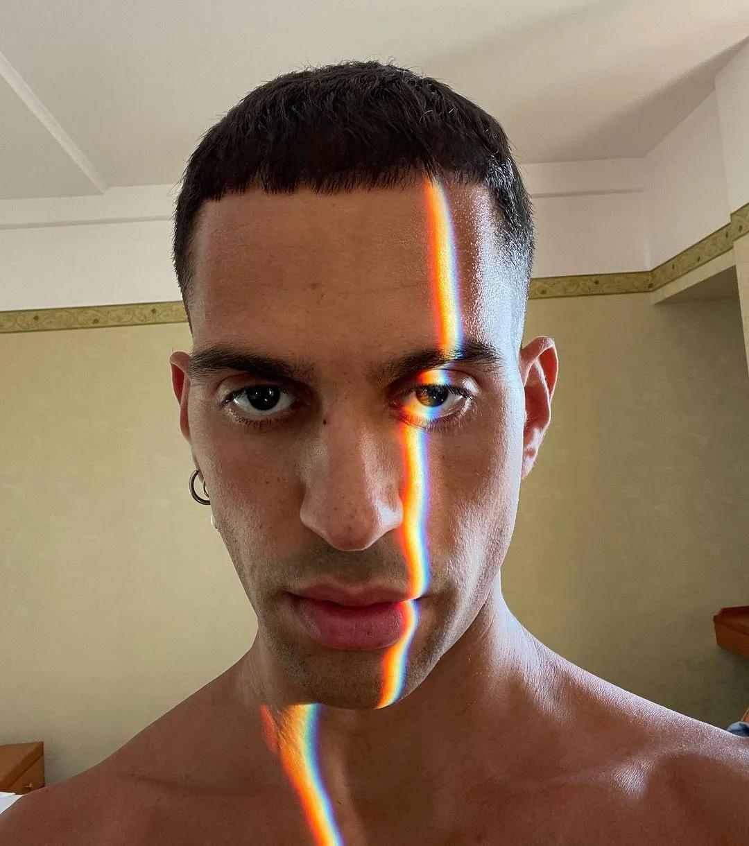 Italian singer Mahmoud tops Spotify's global top five with new single ...