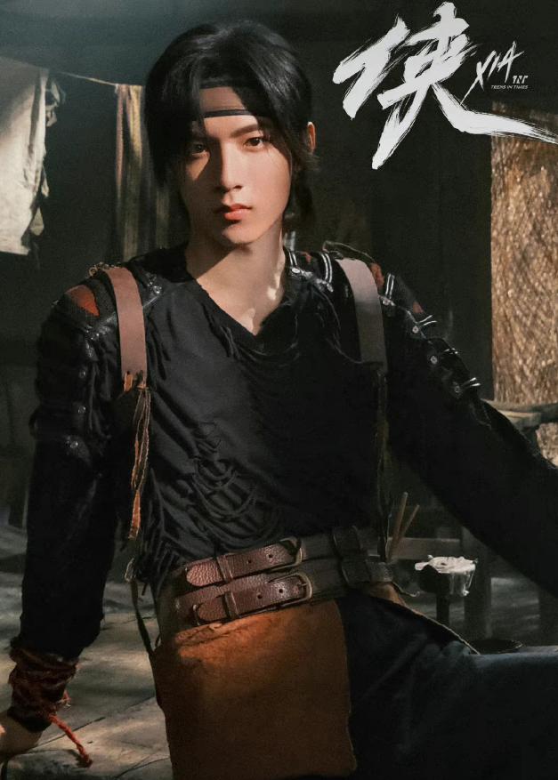 Liu Yaowen's "Xia" MV sword fighting shot, every frame is an effective shot, eye-catching - iNEWS