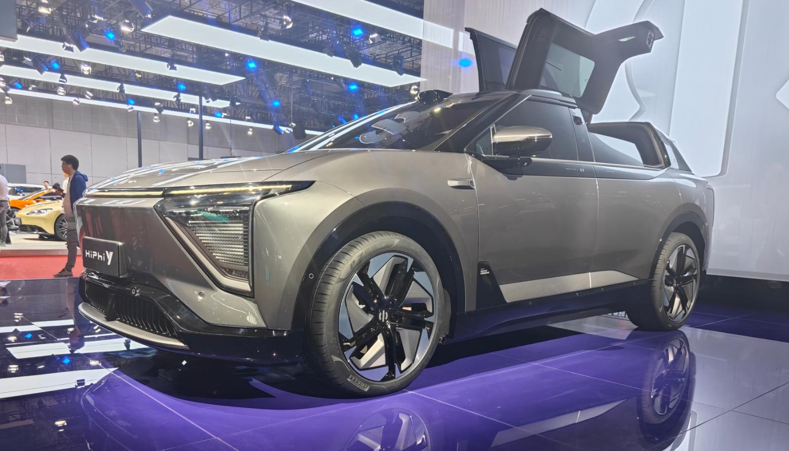 A global SUV exposure! Made in China, will be delivered in Europe ...