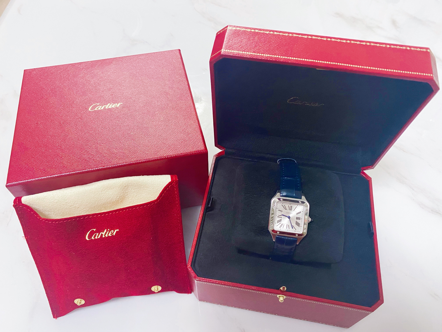 Cartier Cartier Santos small square dial will be cool compared to round ...