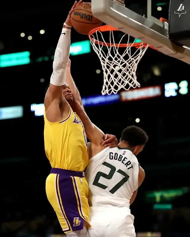 Lakers officially exposed Westbrook to violently dunk Gobert - iNEWS
